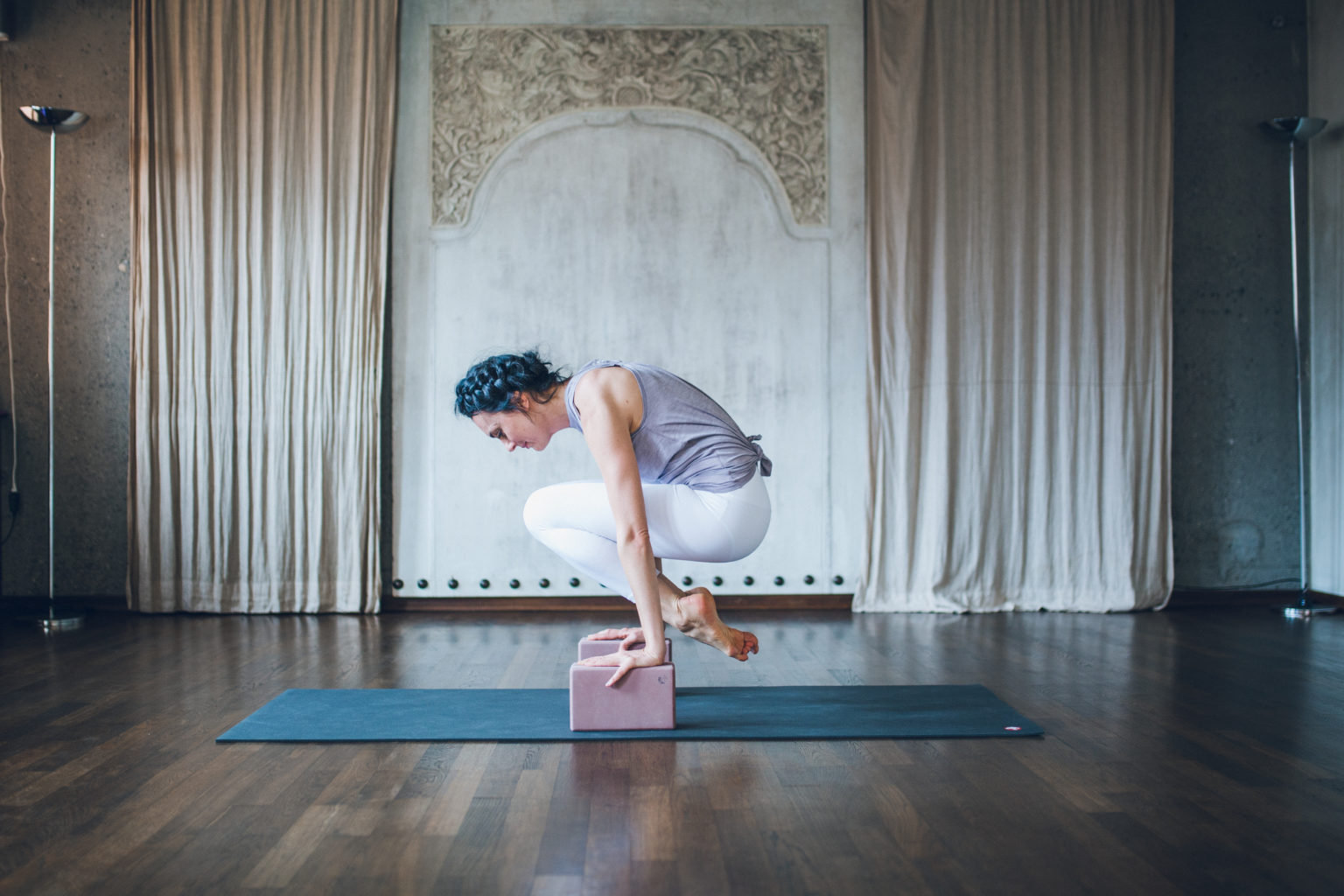 Winter Ayurveda Guide: warming Yoga poses | Sparkling Yoga Retreats